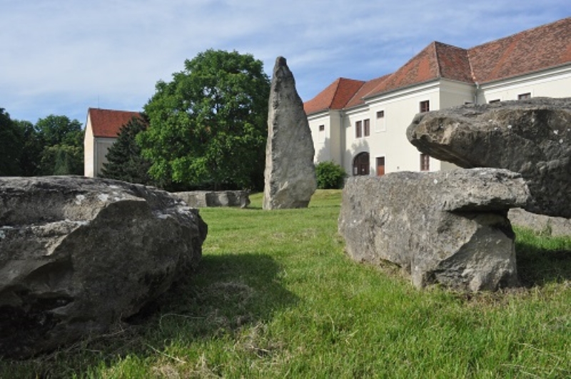 Ubytovanie Holíčske Megality