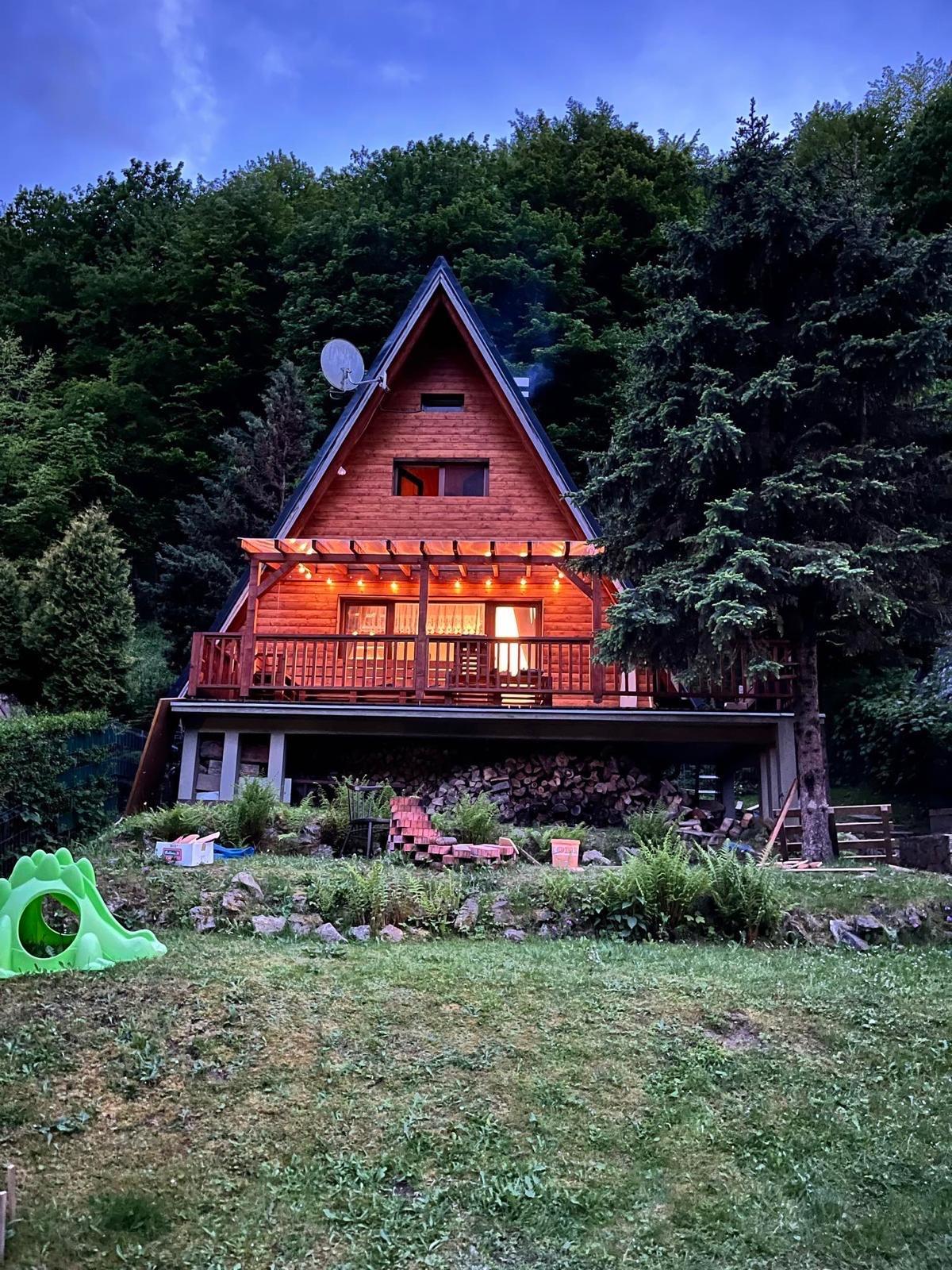 Chata pod Magurou - Chvojnica (okres Prievidza)