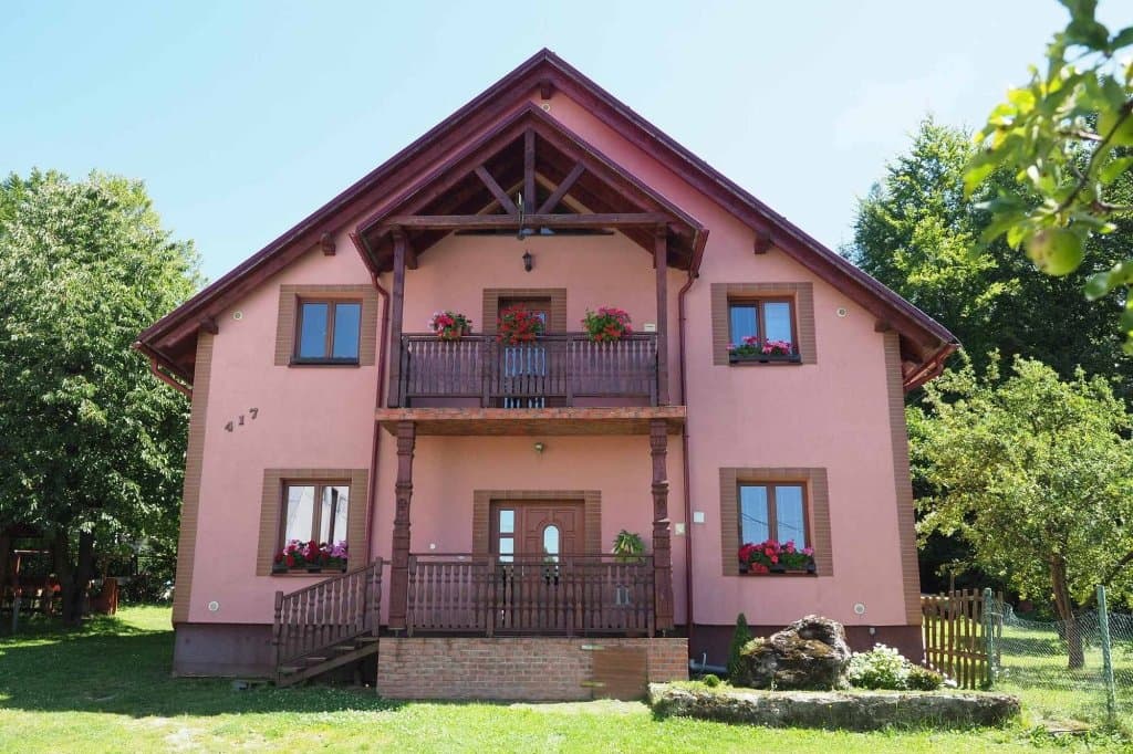 Zrub Karin - Košecké Podhradie