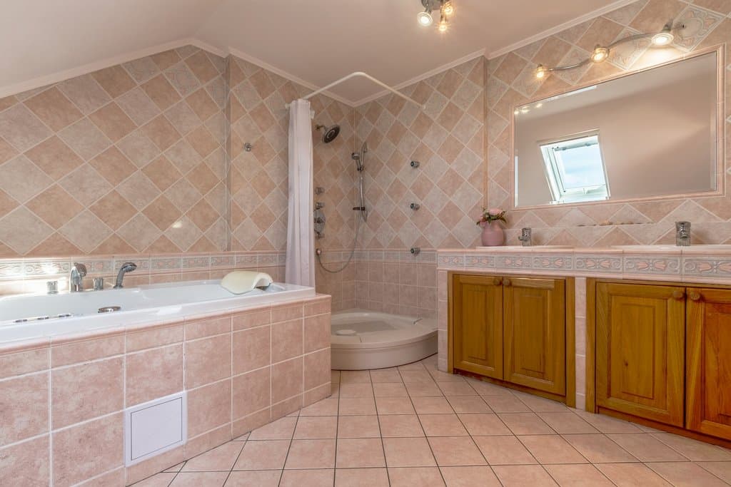 DREVNÍKY RESORT SLAPY s vyhřívaným vnitřním bazénem - Drevníky