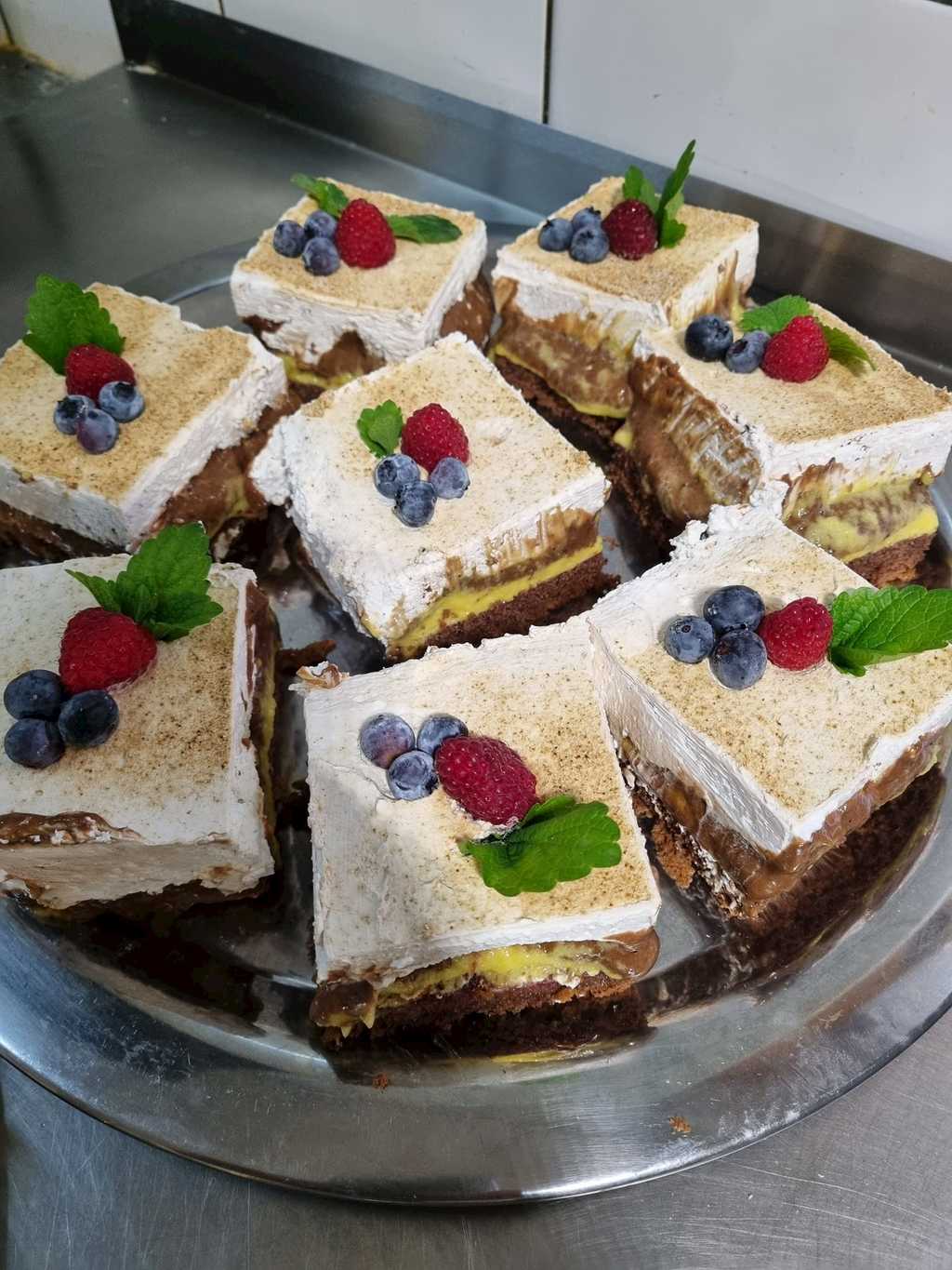 Slanický dvor - Slanická Osada